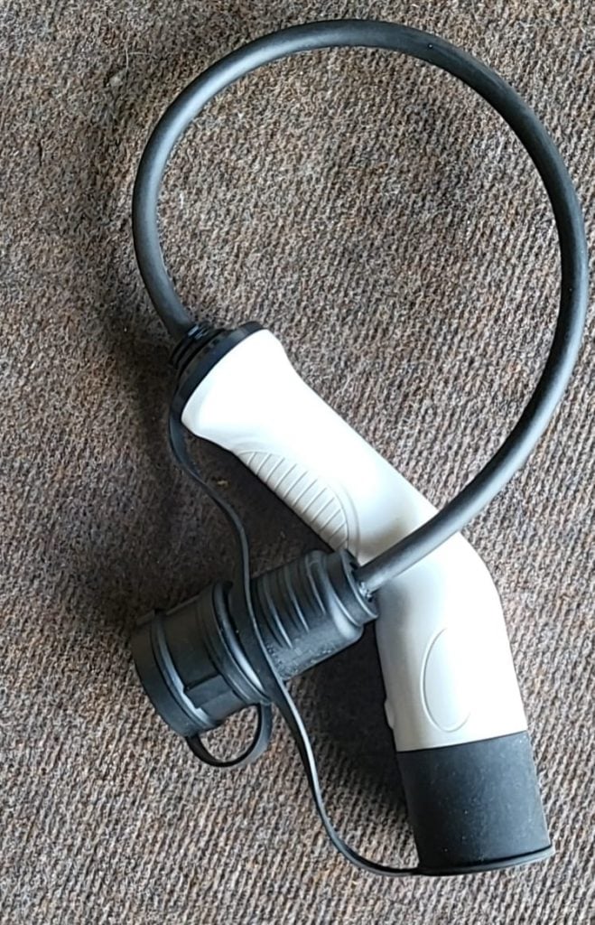Adapter Typ 2 Stecker auf Schuko für Stadt Ladesäulen -> 230V ...