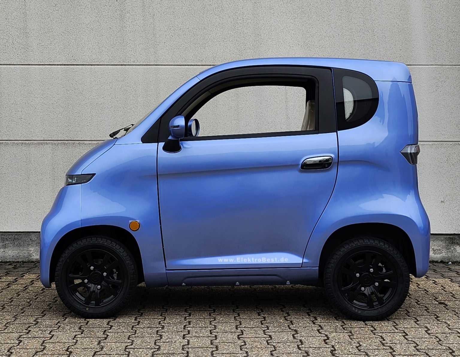 E-Auto Kleinwagen Zukunft 4 (Futura 4) bis 25-45km/h – ElektroBest.de